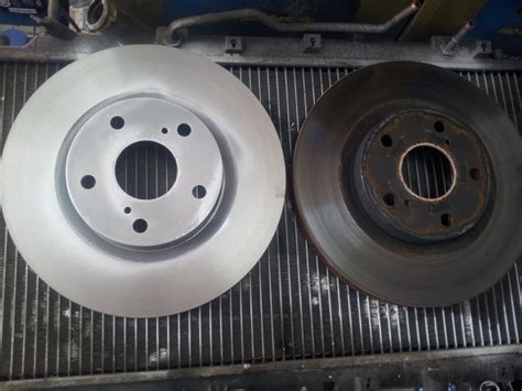 용인 동백 자동차 정비 튠업 전문 카센타 카젠 동백점 렉서스 Es350 고속 제동시 핸들떨림 브레이크 떨림 으로 인한 브레이크 디스크 연마 작업동백 카센터카젠호수마을