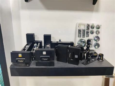 Stainless Steel Glass Door Patch Fitting At ₹ 1050piece In New Delhi