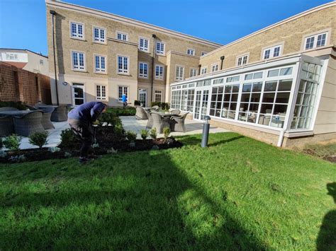 Field Cutting Pec Grounds Maintenance 020 3993 1695