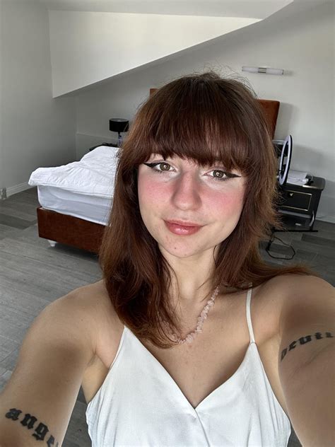 Are Freckled Brunettes Your Type Rfreckledgirls