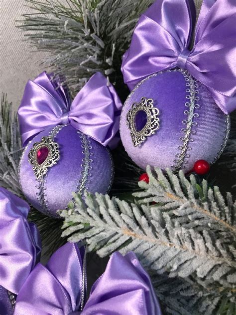 Новогодние игрушки Самодельные елочные игрушки Рождественские цветочные композиции