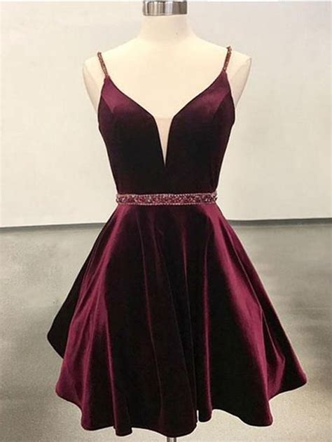 A Line V Neck Short Burgundy Prom Dresses Short Wine Red Formal Gradu