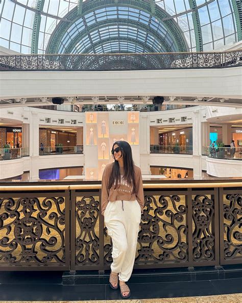 Baylagaam Fame Laiba Khan Adorable Pictures From Dubai Reviewit Pk