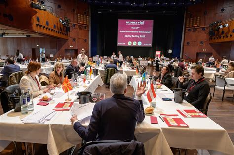 Златен медал на Mundus Vini 2023 за вината на Бовин 2012 My Way и 2020 Platinium Chardonnay