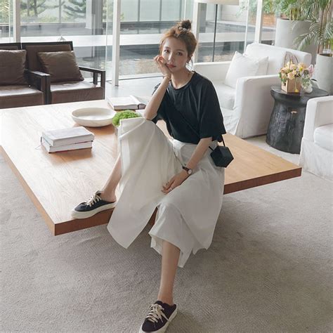 Badu Bg Асиметрични поли Дамска мода Корейски Елегантен сладък женски дизайн Висока талия