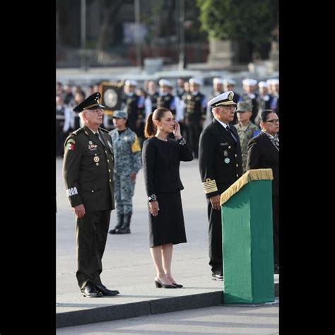 Sheinbaum Encabeza Ceremonia Con Izamiento A Media Asta Por Los Sismos