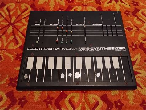 Electro Harmonix Mini Synth 1980s Plastic Reverb Electro Harmonix Mini Synth 1980s Plastic Reverb