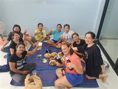 ฉลอ เรียนนวดพารวย อาจารย์เอ๋ พร้อมใบประกาศ จบมีงานรองรับ Facebook