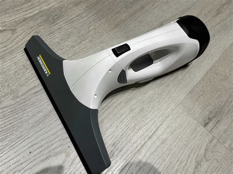 Уред за почистване на прозорци Karcher Wv 2 Стъклочистачка гр Русе Чародейка Север • Olx Bg