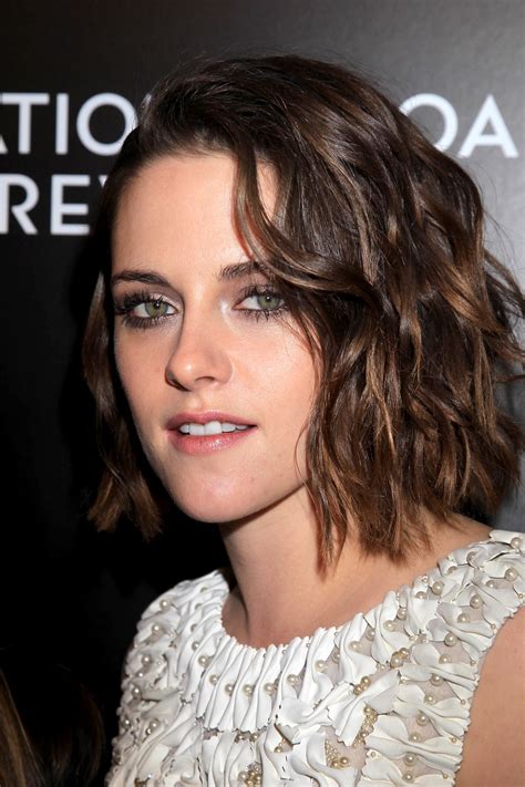 시상식시즌에 바쁜 크리스틴 스튜어트 해외 연예가 소식 네모판