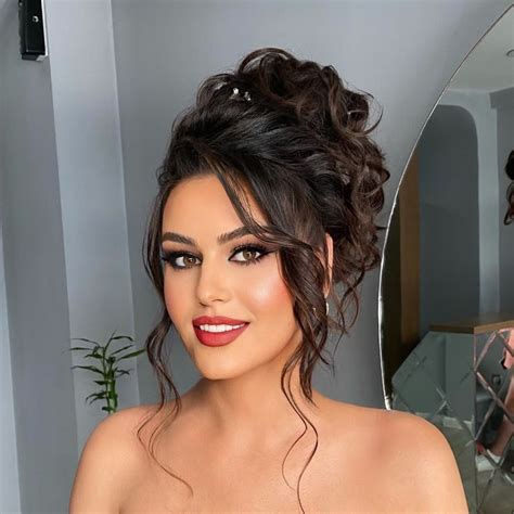 Michaela Danielss Instagram Twitter And Facebook On Idcrawl