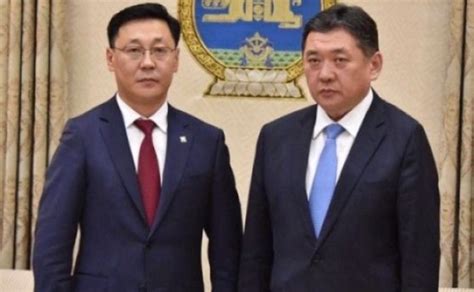 Тэд бүрэн бүрэлдэхүүнээрээ огцрох уу