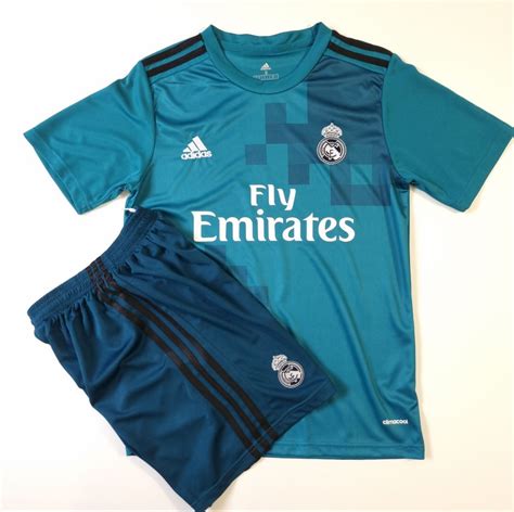 لباس کلاسیک سوم رئال مادرید 2017 2018 سایز بزرگ فیت اسپورت