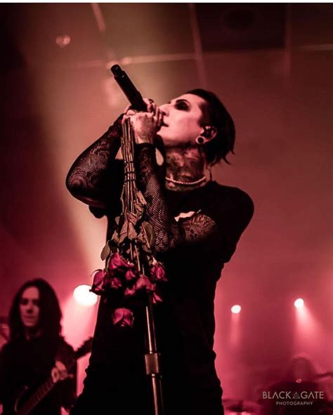 Chris Motionless On Instagram Photo By Blackgatephotography Look Cool Musique