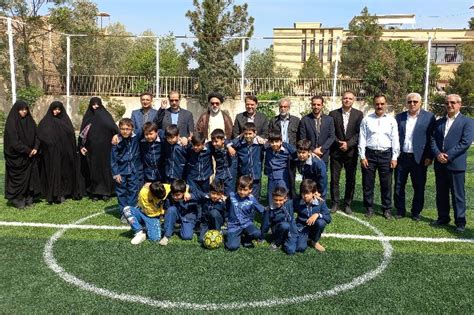 افتتاح زمین چمن مصنوعی مدرسه بهار نور معرفت در قم
