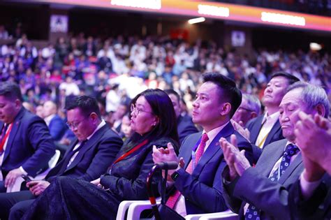 МАН ын анхан шатны байгууллагуудын удирдах ажилтны улсын зөвлөгөөн эхэллээ Isee Mn