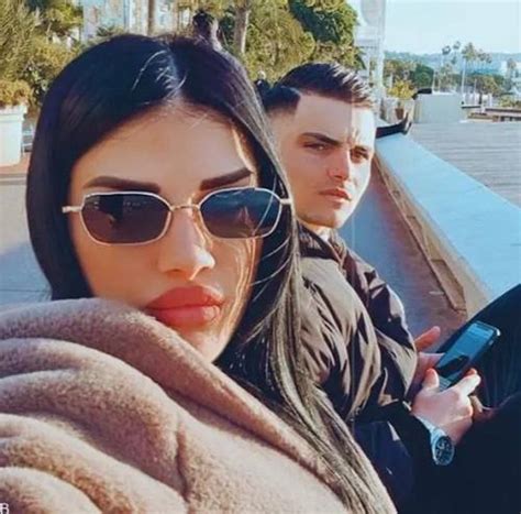 مرگ تازه عروسی بخاطر سینه بزرگ عکس