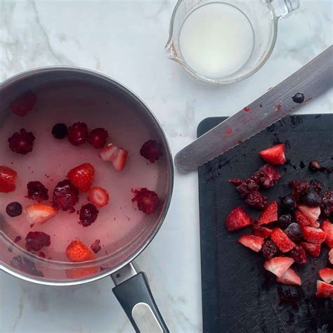 Berry Self Saucing Pudding Vj Cooks