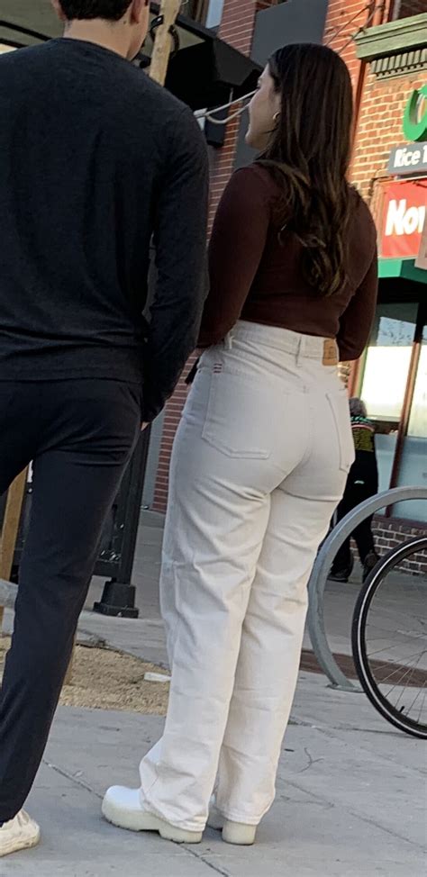 College Pawg In Tight White Pants Tight Jeans Forum
