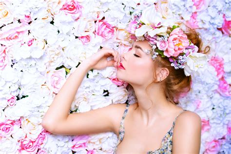 Тест на знание весенних праздников и традиций