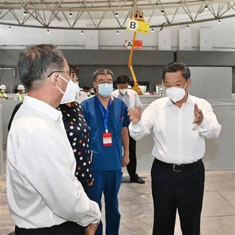 全省新冠肺炎疫情防控工作调度会在兰州召开 任振鹤雷海潮出席并讲话甘肃狠劲方舱