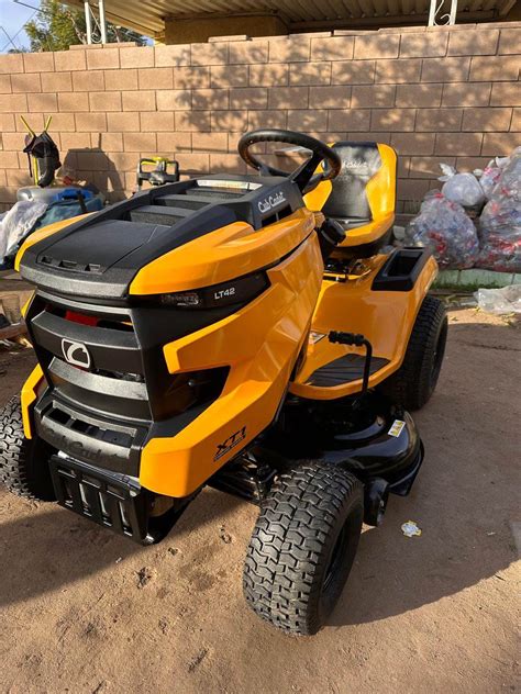Cub Cadet Xt1 Enduro Lt 42 In 547 Cc Engine With Intellipower Hydrostatic Drive Gas Riding Lawn
