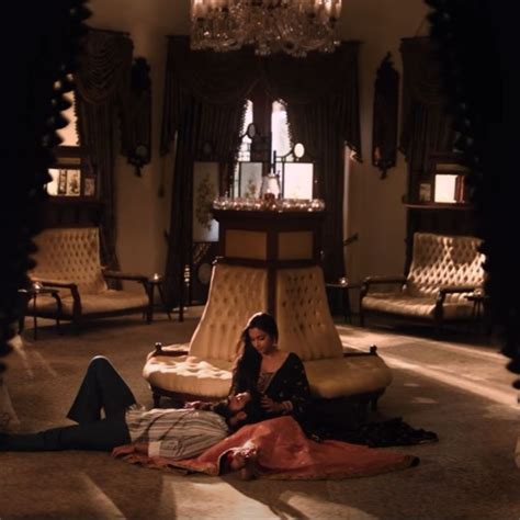 Kgf Mehbooba Scene Couple Photoshoot Poses Photoshoot Poses Couple Posing