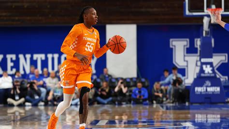 Tennessee Star Defender James Pearce Jr Declares For 2025 Nfl Draft