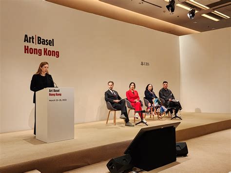 不仅是久别重逢，更是全新出发——2023香港巴塞尔艺术展 艺术中国