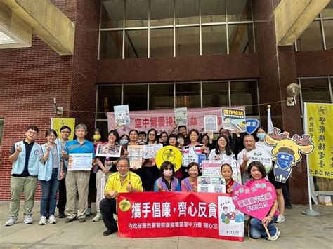 警廣臺中臺捐血活動空中傳愛 企業贊助好禮 挽袖捐血做公益提早過中秋