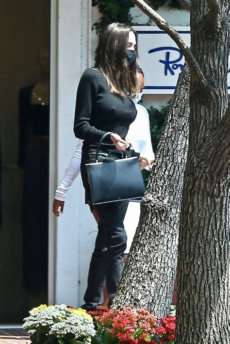 Ok ანჯელინა ჯოლის ერთ ერთი ყველაზე გამორჩეული გამოჩენა ლოს ანჯელესში