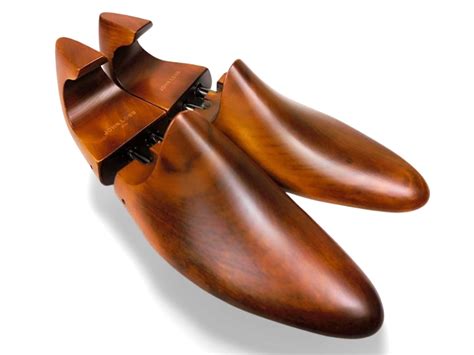 ★超レア・新品未使用品★ ジョンロブ John Lobb イヤーモデル2023 純正シューツリー サイズ8e シューキーパー 高級靴専門店