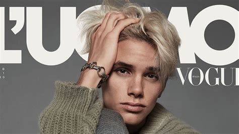 Romeo Beckham Debutta In Copertina Su Luomo Vogue La Cucina Italiana