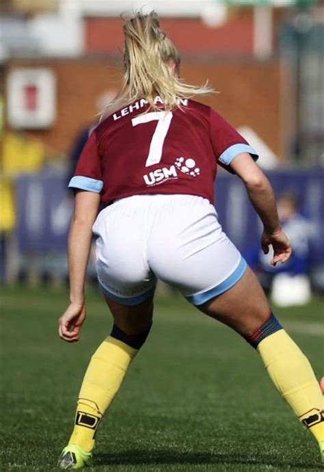 Pin By Szabó Zsolt On Alisha Lehmann In 2022 Female Soccer Players
