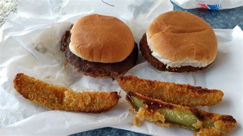 Dee And Gees Dairy Bar Defiance Oh 43512 Reviews Hours And Contact