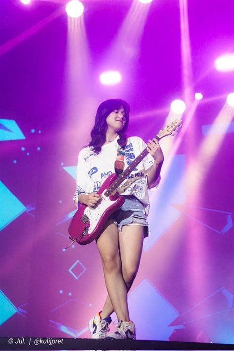 Zee Jkt48 Foto Kekasih Wajah Gadis Pose