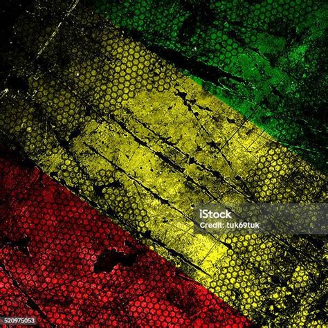 빨간색 노란색 초록색 Rasta 플래그를 그런지 텍스처 콘크리트 벽 레게에 대한 스톡 벡터 아트 및 기타 이미지 레게 배경