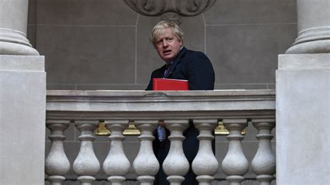 Boris Johnson Resists Pressure To Apologise For Burka Comments Itv News