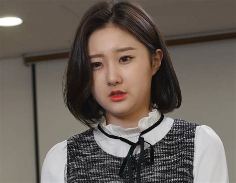 포모스 에로 배우인데 이여자 개이쁜데 이름아시는분 0 Hot Sex Picture