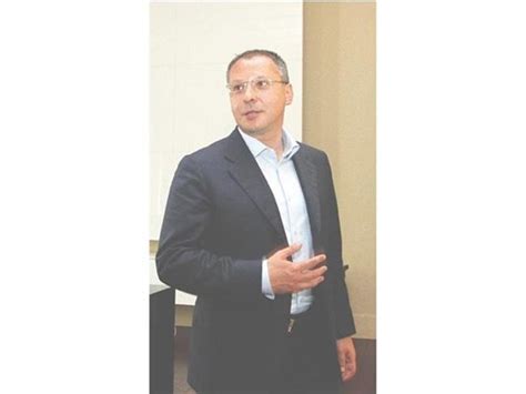 Станишев Политиката не иска пушка