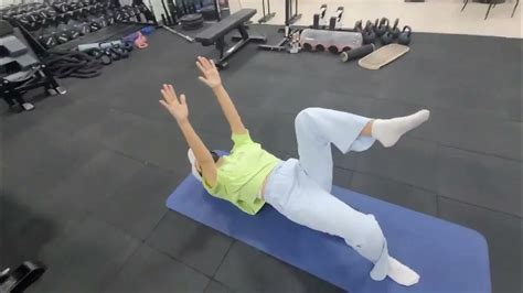 평소에 무릎이 아플 때 해주면 좋은 운동 루틴 Feat 친동생 Youtube