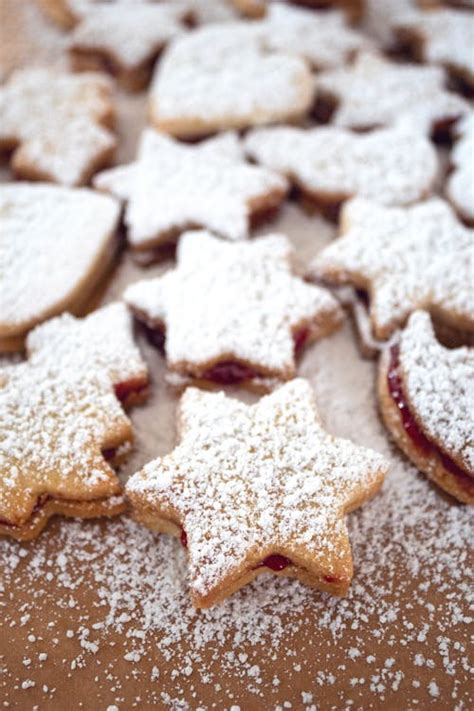 가루 가루 살포 가루 설탕 가루 토핑 가정 요리 고명 과자 단 것 달달한 음식 달콤한 달콤한 음식 달콤한 튀김 디저트 디저트 준비 맛있는 미식가