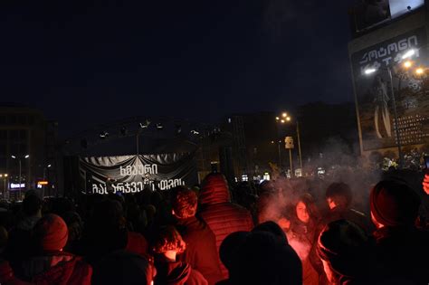 აქცია ნარკოპოლიტიკის შეცვლის მოთხოვნით [ფოტორეპორტაჟი] • თეთრი ხმაურის