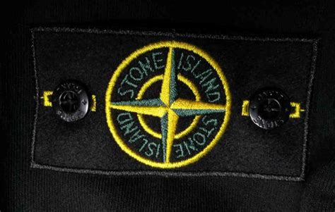 Какими бывают фейковые патчи stone island