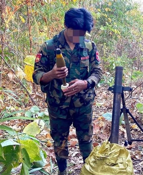 Ayeyarwaddy Times မုံရွာမြို့ရှိ စစ်ကောင်စီ၏ နမခဌာနချုပ်ကို လက်နက်ကြီးဖြင့် ပစ်ခတ်တိုက်ခိုက