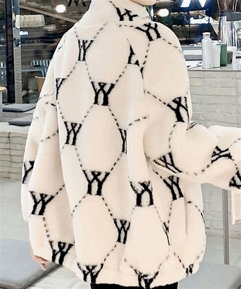 반짝할인누빔안감2col 오버핏 퍼자켓 플리스 집업 레터링 겨울잠바 간절기 패딩 경량점퍼 루즈핏 후리스 가을옷 퍼 무스탕 하객룩 뽀글이 겨울 코트 목폴라 가을자켓 하프코트