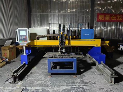 Ground Rails Type Cnc Plasma Cutting Machine With Flame Cutting Torch