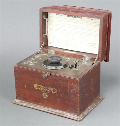 A Gecophone Crystal Set Marked B C 1001 No 1369 17th April 2024