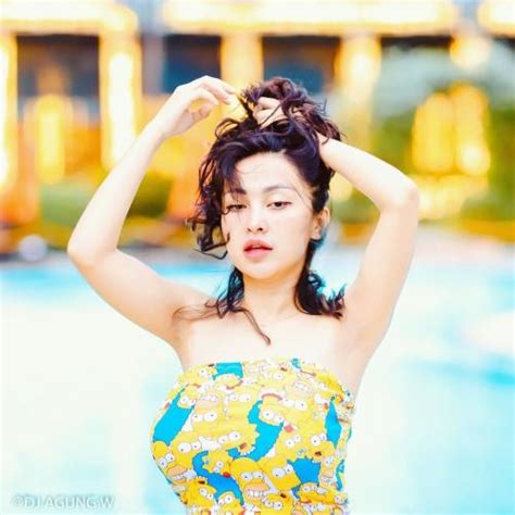 5 Foto Seksi Cupi Cupita Pose Busung Dada Menggoda Mana Ketimbang Georgina Rodriguez Okezone