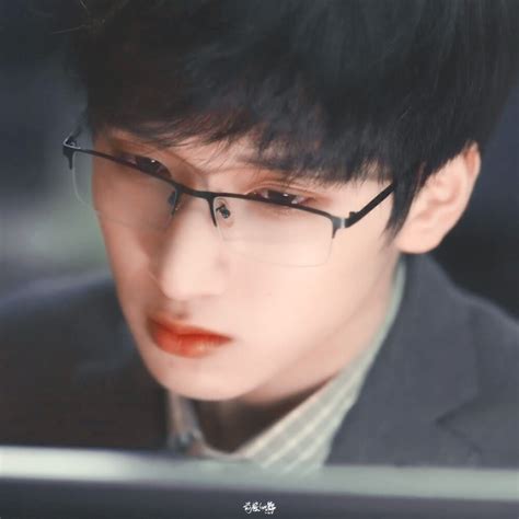 眼镜杀 TNT时代少年团严浩翔 江鹤熙 堆糖美图壁纸兴趣社区